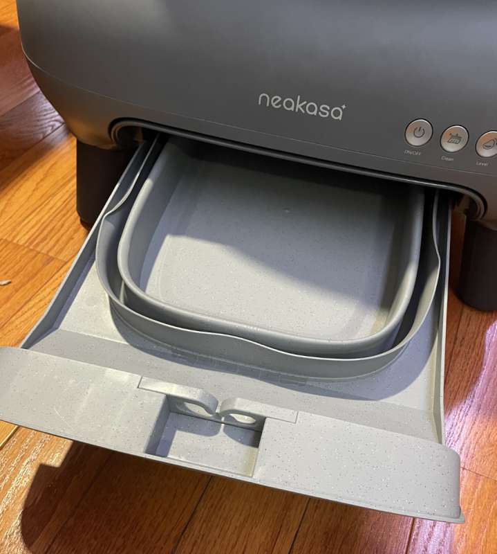 Neakasa M1 Automatic Litter Box review - Capable of keeping your kitty ...