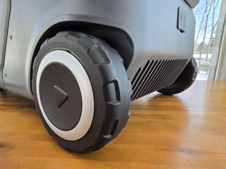 Anker SOLIX EverFrost 2 electric cooler review - cooler than cool, on ...