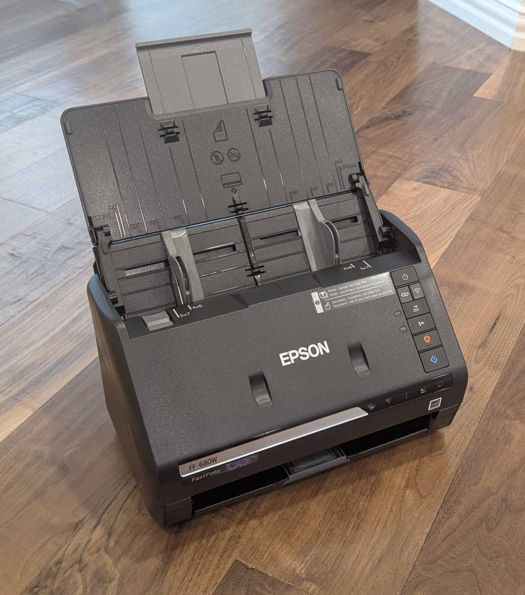 Epson FastFoto FF-680W High-speed Photo Scanning System review - it ...