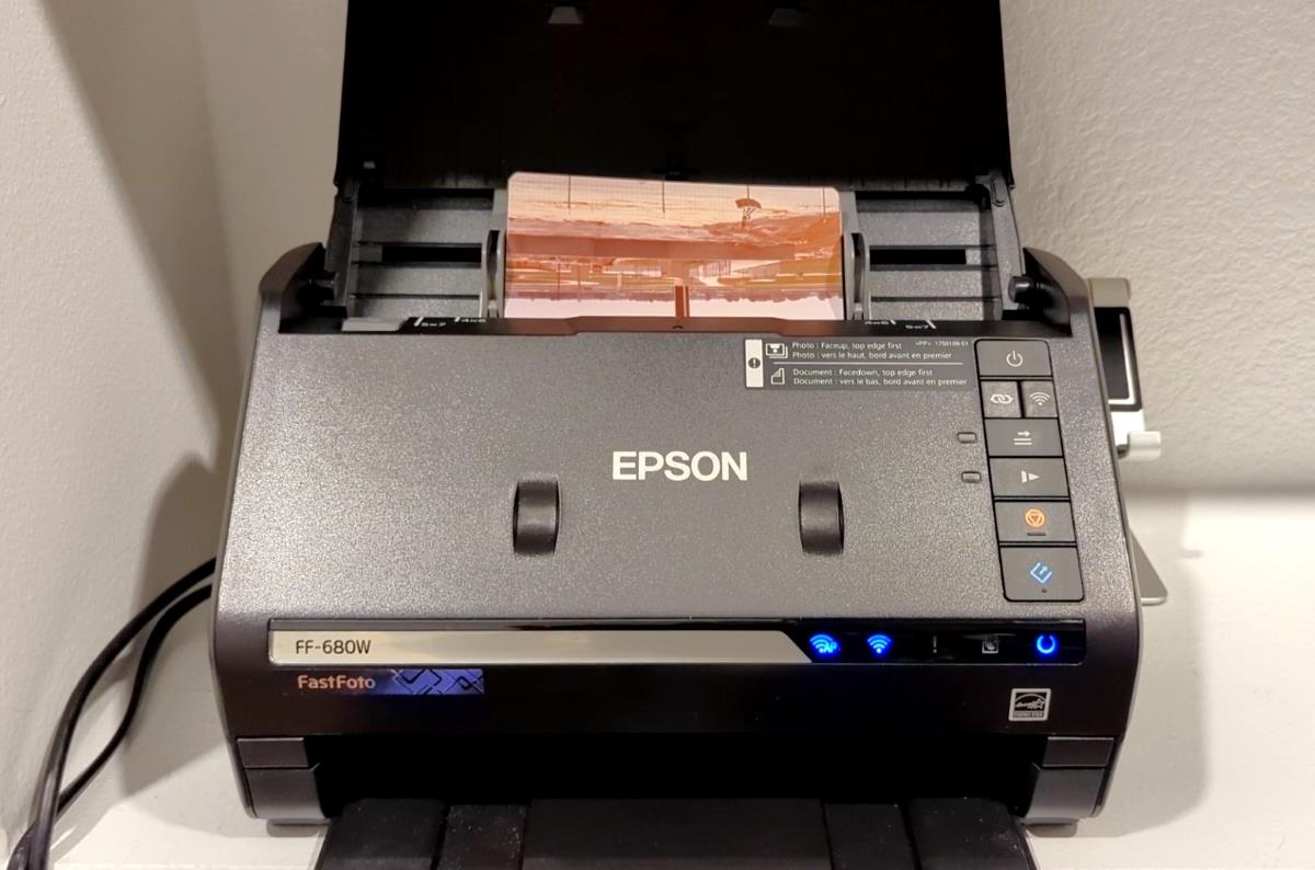 Epson FastFoto FF-680W High-speed Photo Scanning System review - it ...
