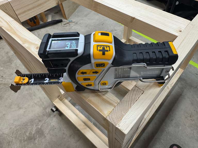 REEKON T1 Tomahawk Digital Tape Measure review - does it measure up ...