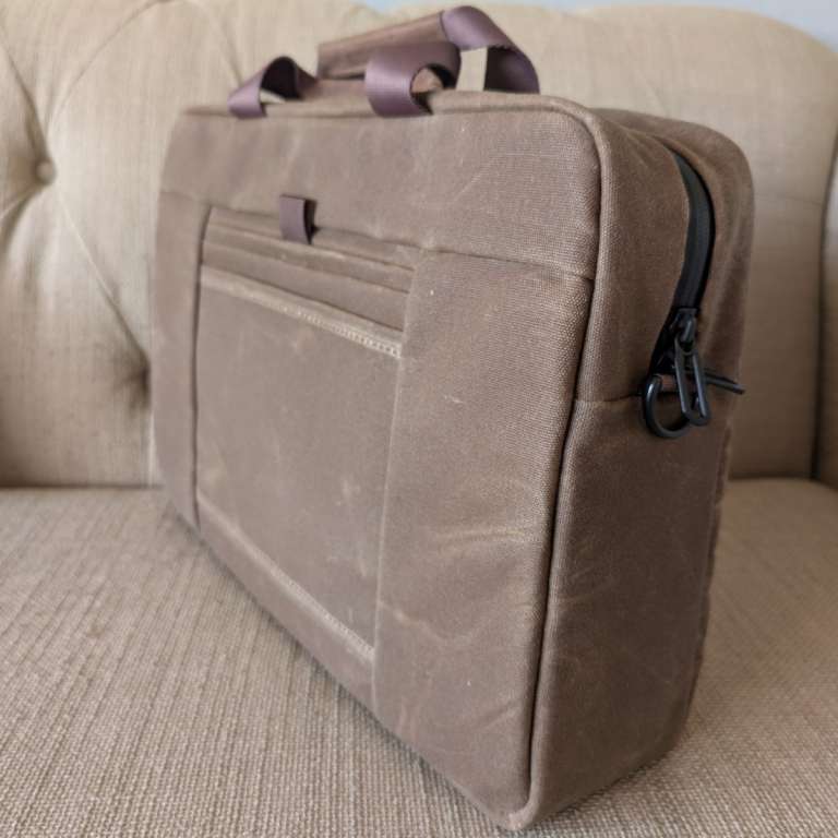 Waterfield Designs Shinjuku Laptop Brief review - stylish and ...