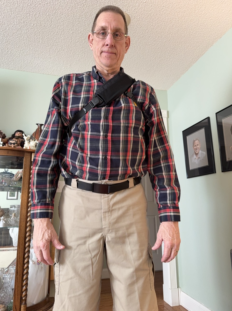 Alpaka Metro Crossbody Bag review - The Gadgeteer