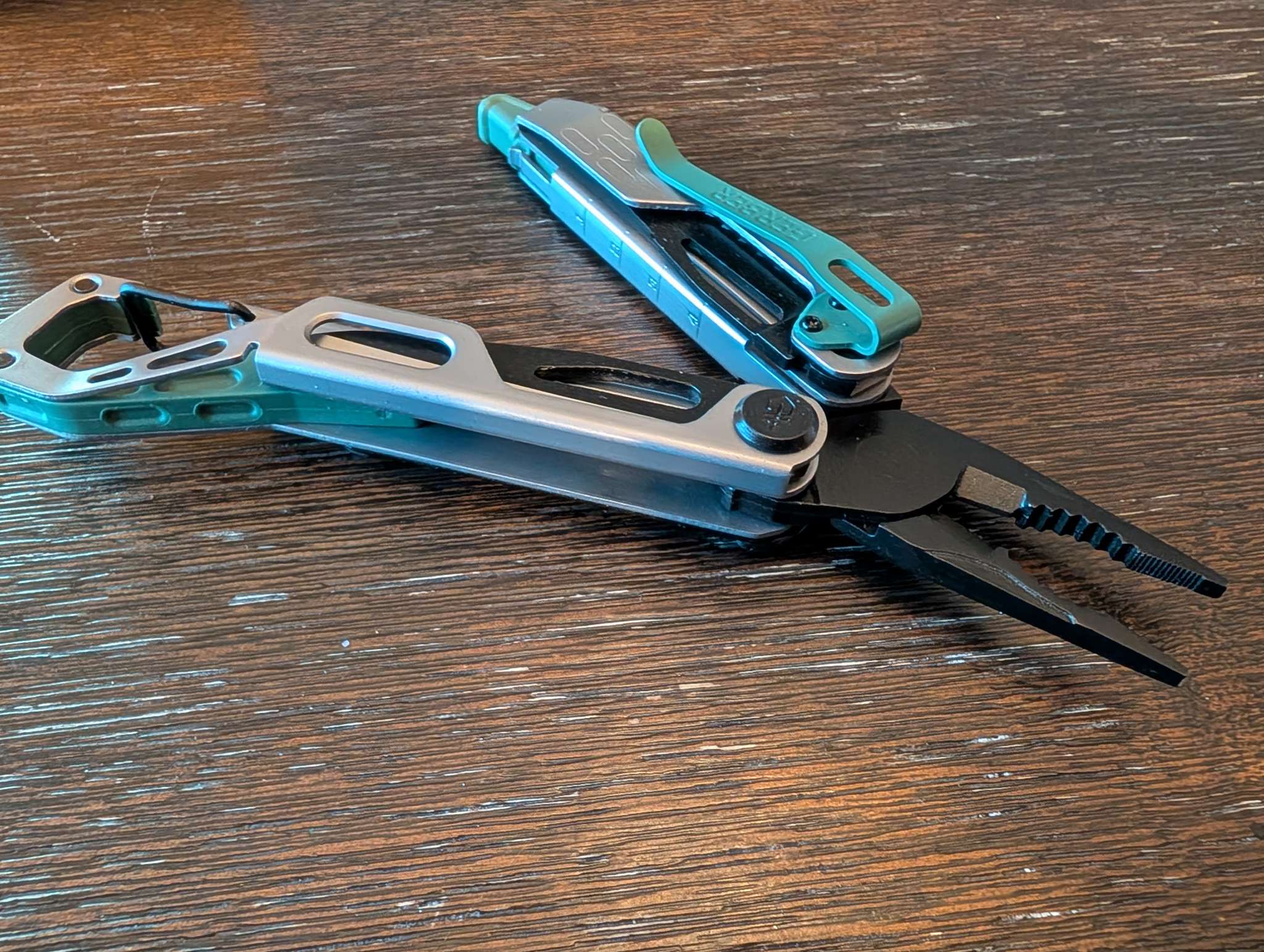 Gerber Stakeout Spark multi-tool review - A multi-tool with a built-in ...