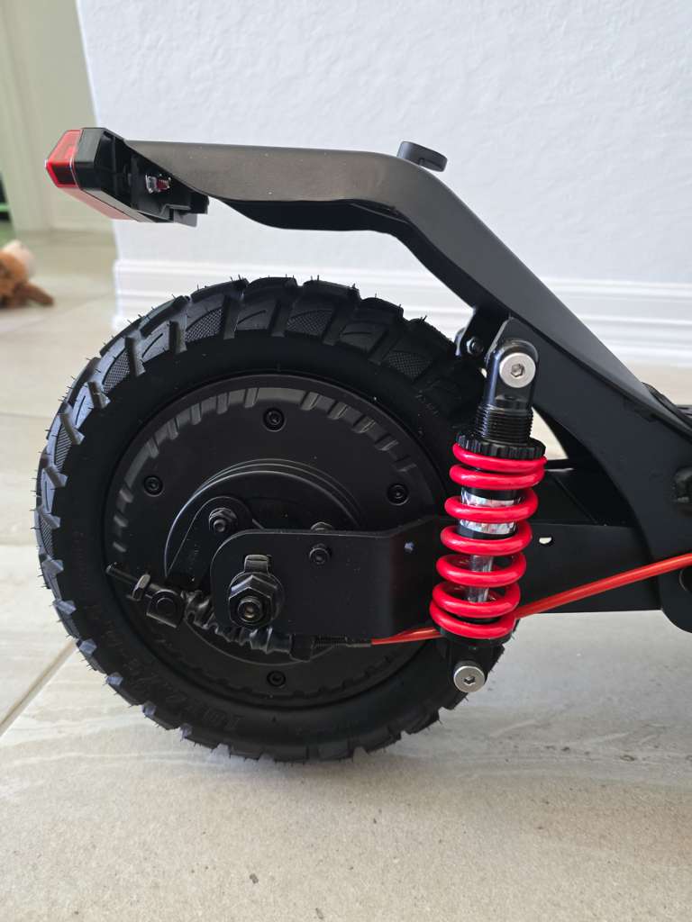 TurboAnt R9 foldable scooter review - Lots of power with some harsh ...