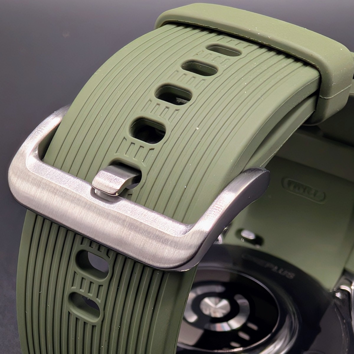 OnePlus Watch 3 review - a solid big smartwatch with battery for ...