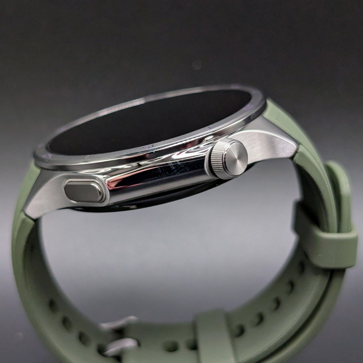 OnePlus Watch 3 review - a solid big smartwatch with battery for ...