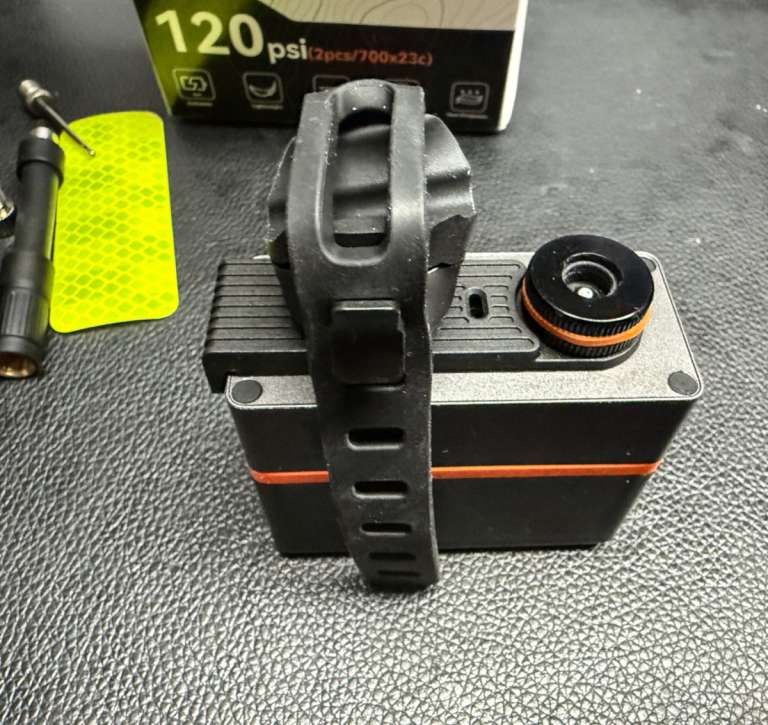 FLEXTAIL Tiny Tyre Pump Pro ACS review - The perfect pump for your bike ...