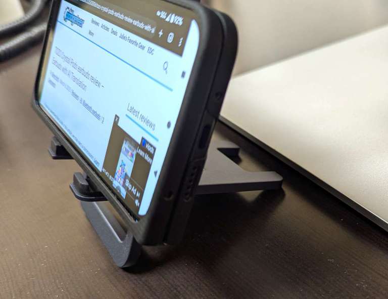 JSAUX foldable aluminum phone holder review - The Gadgeteer