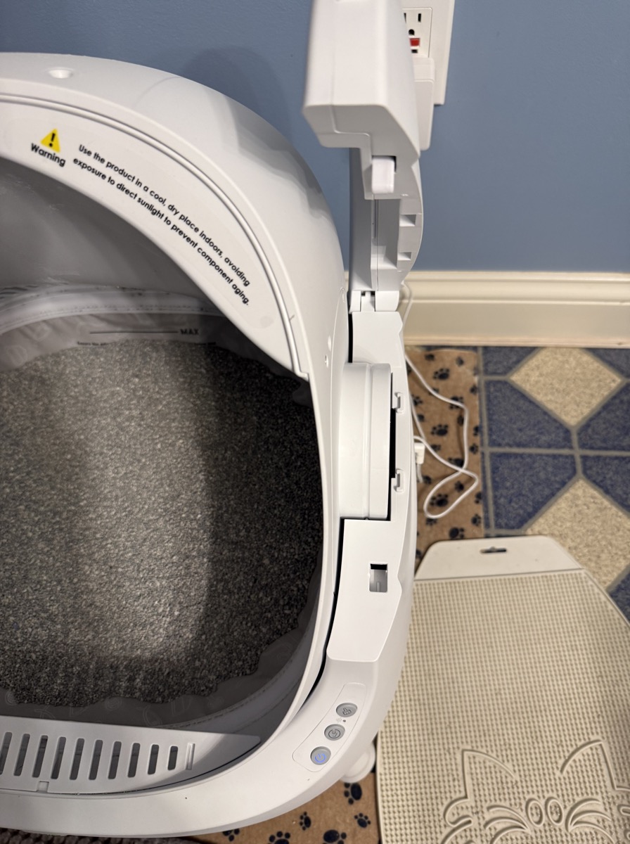 PetPivot AutoScooper 11 Litterbox review - The Gadgeteer