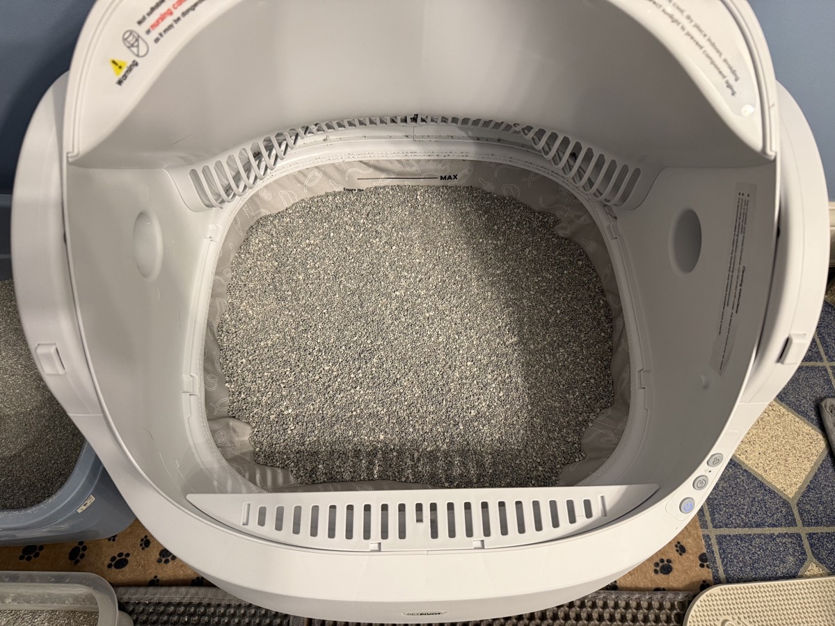 PetPivot AutoScooper 11 Litterbox review - The Gadgeteer