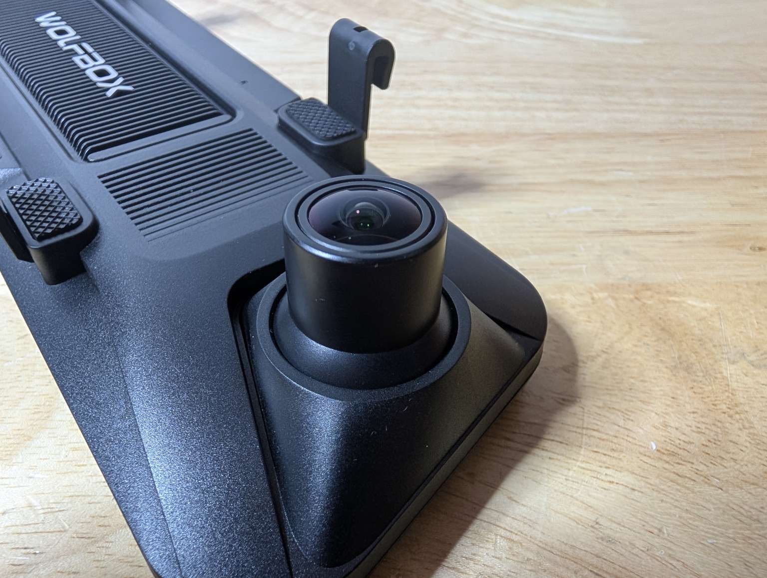 Wolfbox G900 TriPro 3-Channel Mirror Dashcam review - This next gen ...