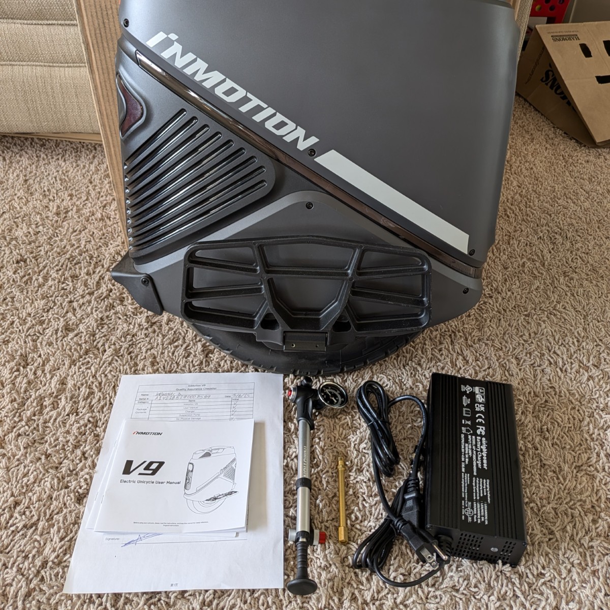 Inmotion V9 Electric Unicycle review - a great commuter EUC option for ...