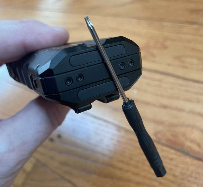 Loop Gear SK-05 Helm Pro dual-lens flashlight review - A fist full of ...