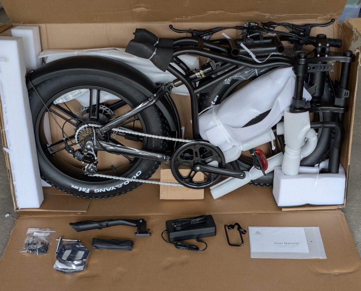 TST R002-2025 eBike review - a fun little moped for adults and teens ...