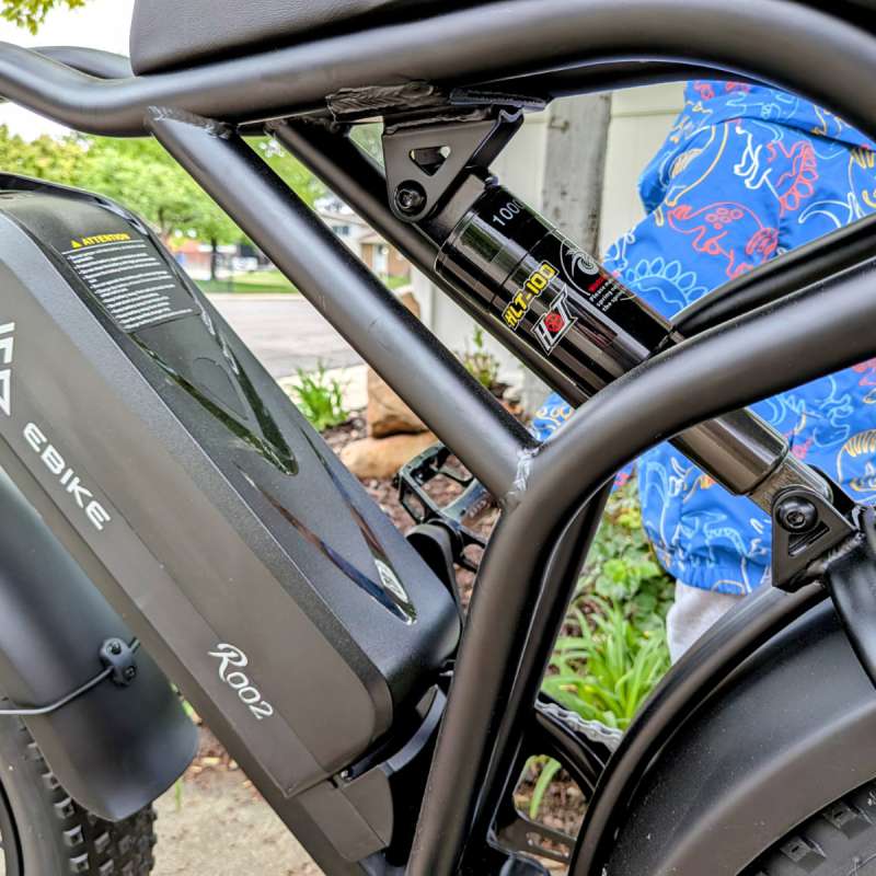 TST R002-2025 eBike review - a fun little moped for adults and teens ...