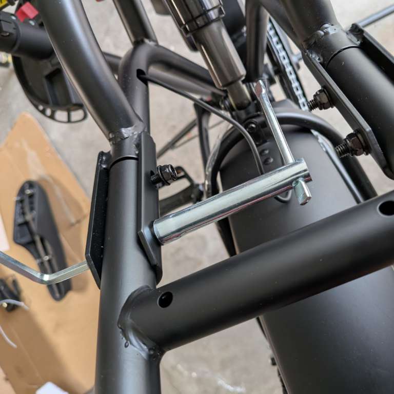 TST R002-2025 eBike review - a fun little moped for adults and teens ...