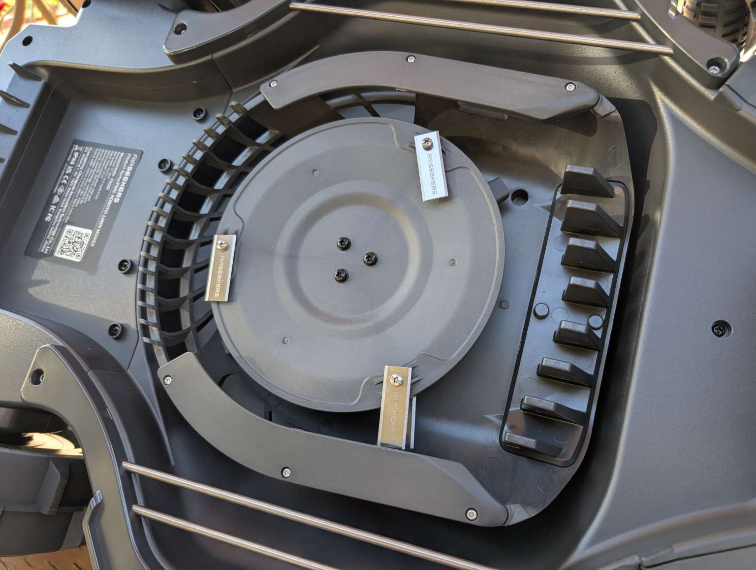 Airseekers Tron 2400 Robotic Lawn Mower review - Mow smarter, not ...