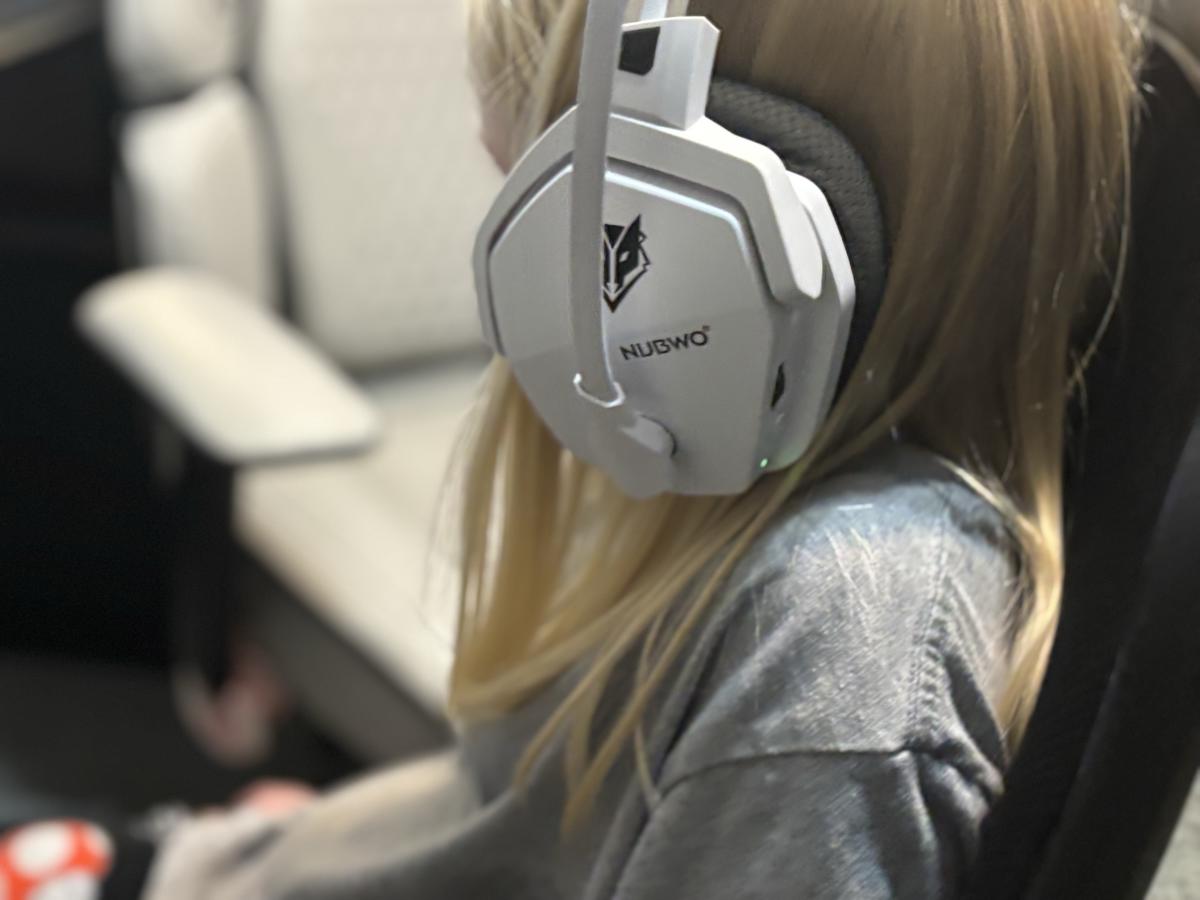 NUBWO G06 Dual Wireless Gaming Headset with Microphone review - The ...