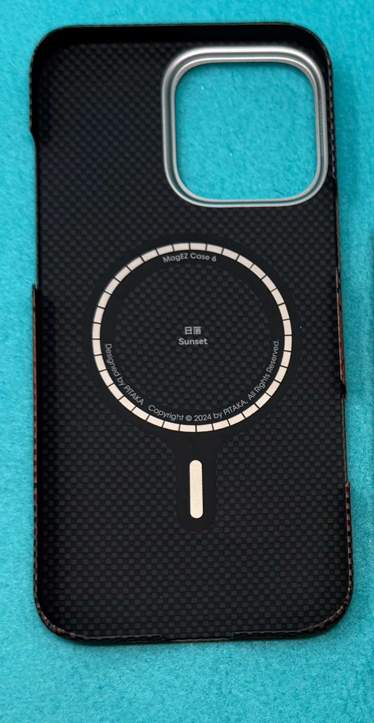 Pitaka Tactile Woven iPhone case review - The Gadgeteer