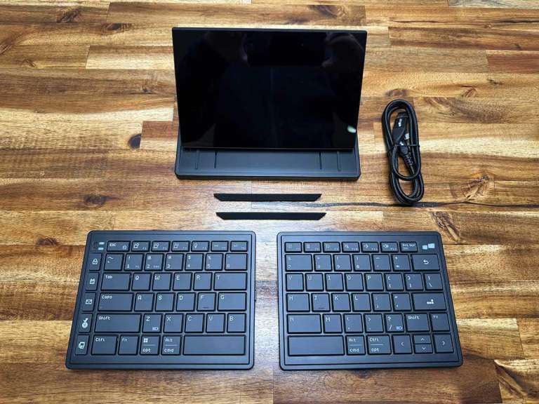 Mobile Pixels Tetra Bluetooth Keyboard review - This is the most ...
