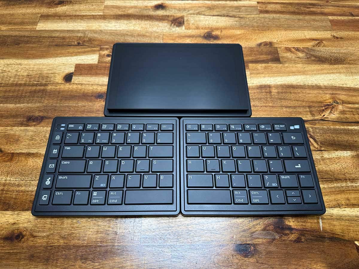 Mobile Pixels Tetra Bluetooth Keyboard review - This is the most ...