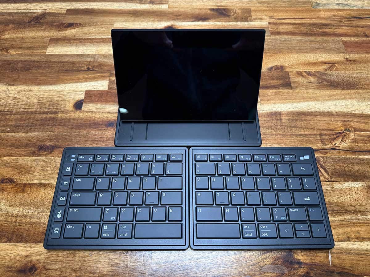 Mobile Pixels Tetra Bluetooth Keyboard review - This is the most ...