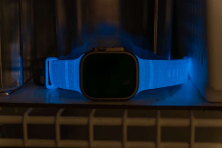 Nomad Rocky Point Apple Watch Band review - Special edition icy blue ...