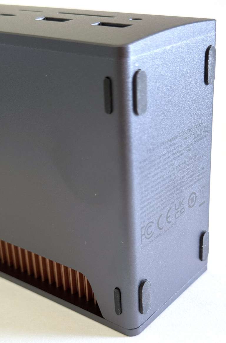 UGREEN Revodok Max 213 Thunderbolt 13-in-1 Docking Station review - The Gadgeteer