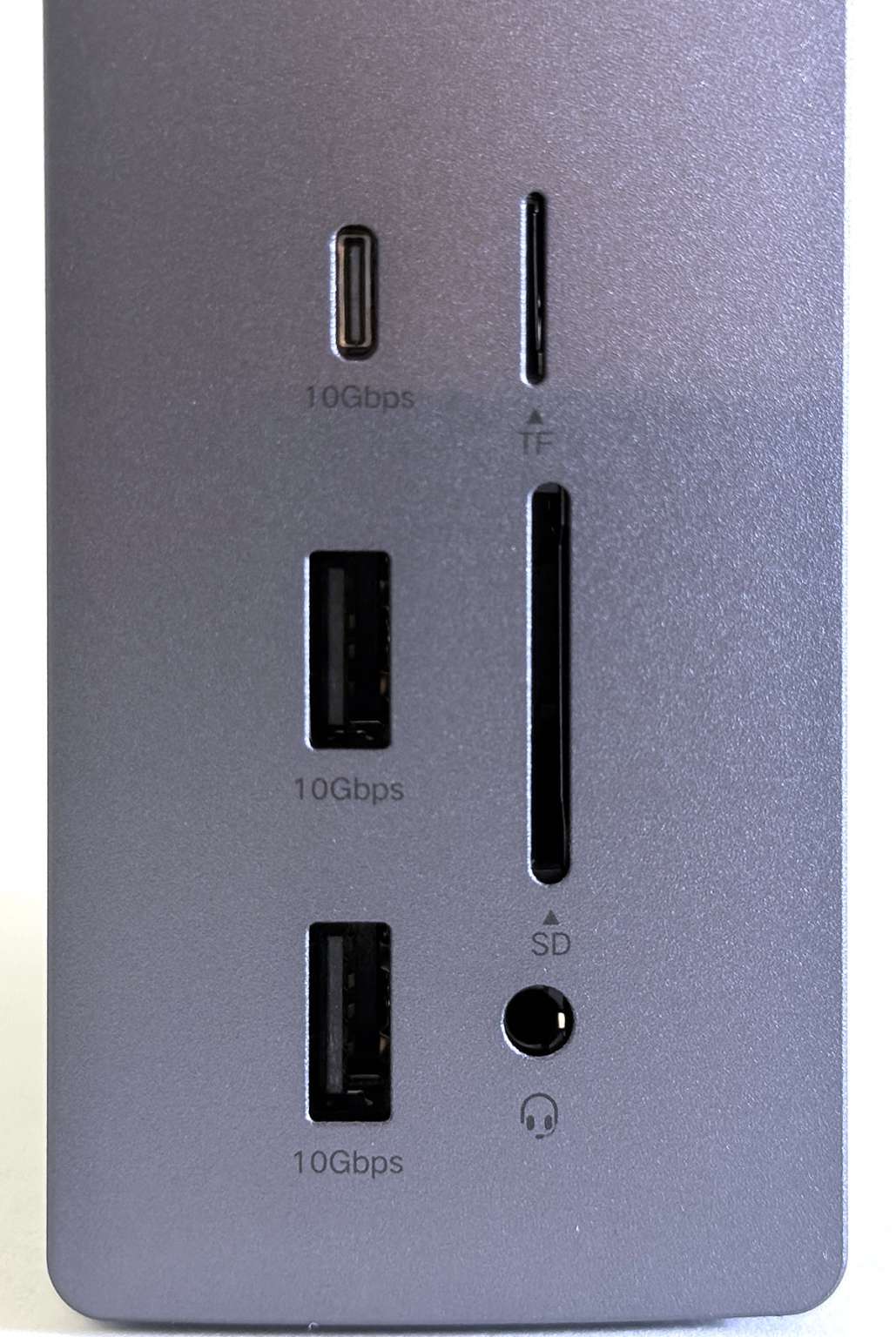 UGREEN Revodok Max 213 Thunderbolt 13-in-1 Docking Station review - The Gadgeteer