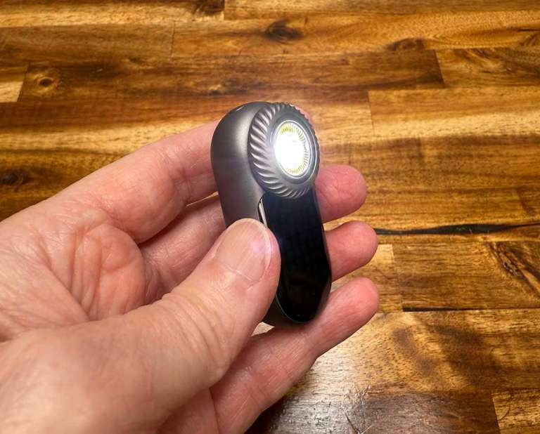 Loop Gear LOOPDOT flashlight review - EDC flashlight with a pixel ...