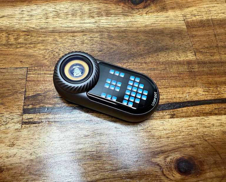 Loop Gear LOOPDOT flashlight review - EDC flashlight with a pixel ...