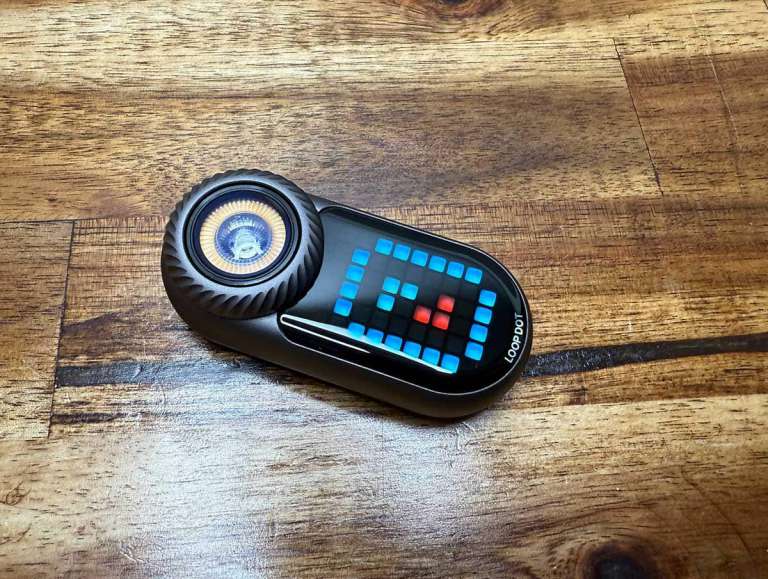 Loop Gear LOOPDOT flashlight review - EDC flashlight with a pixel ...