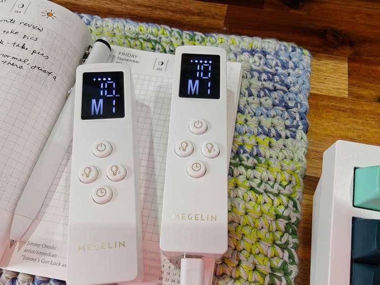 Megelin LED Red Light Therapy Face Mask review - Can it turn back the ...