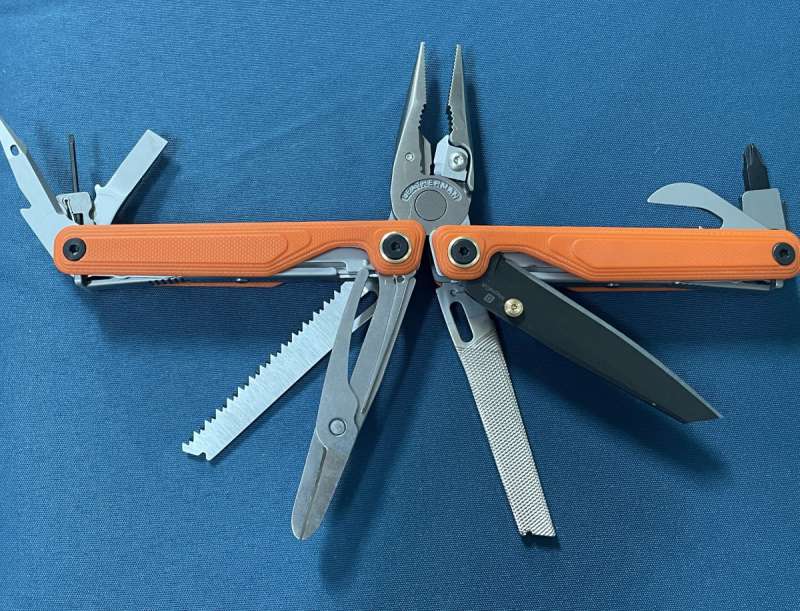 Leatherman Wave Alpha Multitool review – A premium tool with a MagnaCut ...