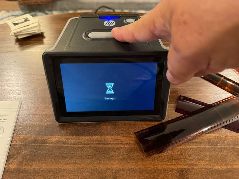 HP FilmScan 5” Touchscreen Film Scanner review - digitize your old ...