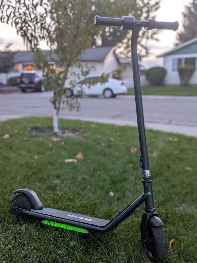 iScooter IK3 electric scooter review - Designed for kids - The Gadgeteer
