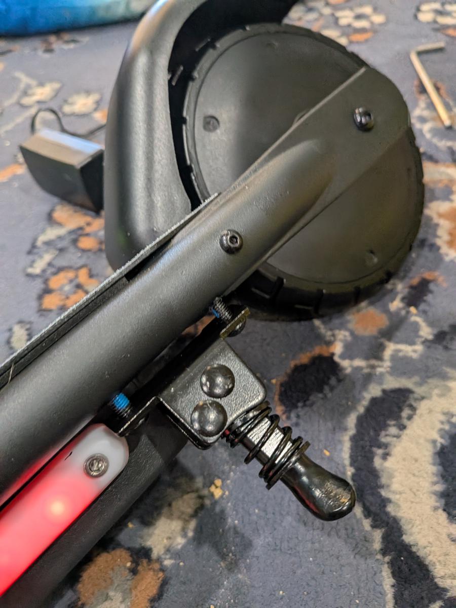 iScooter IK3 electric scooter review - Designed for kids - The Gadgeteer