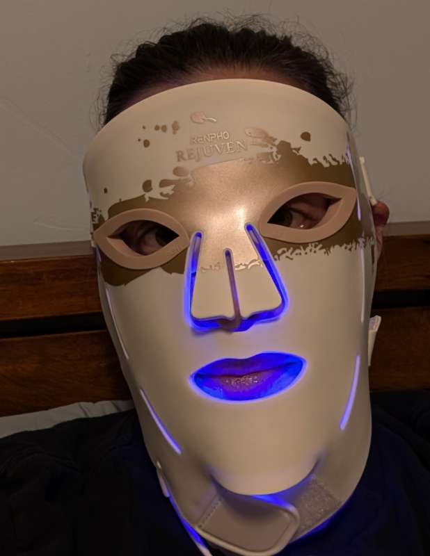 RENPHO Artemis LED Light Therapy Mask Review - The Gadgeteer