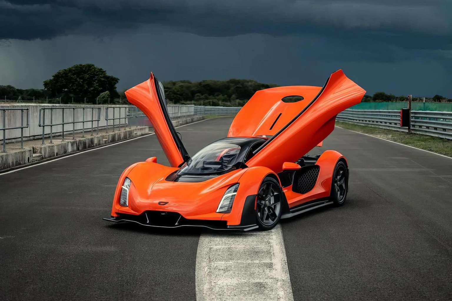 The Czinger 21C V Max is a $2.4M Fighter Jet on Wheels - The Gadgeteer