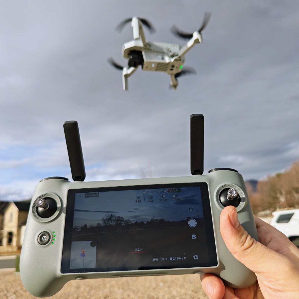 Potensic ATOM 2 Screen Remote Controller review - a nice control option ...
