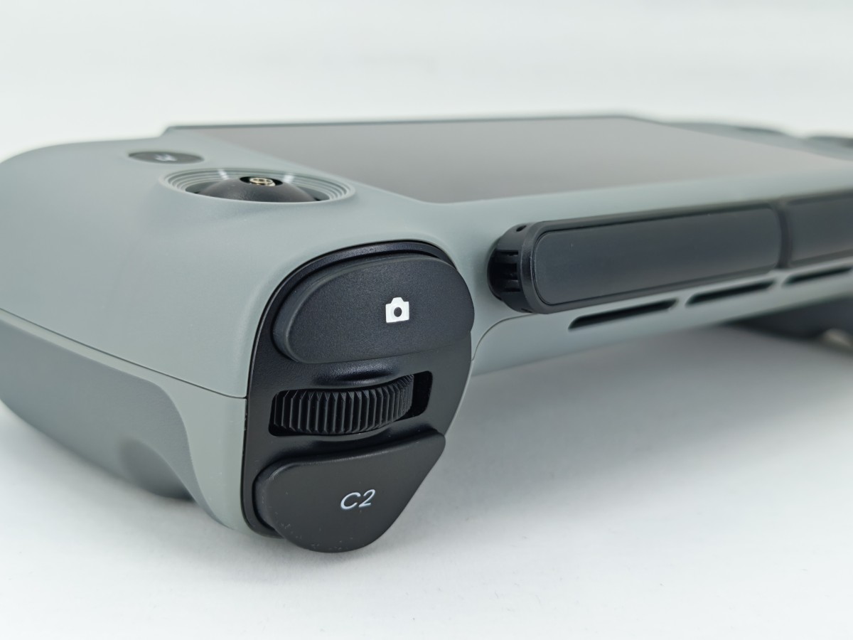 Potensic ATOM 2 Screen Remote Controller review - a nice control option ...