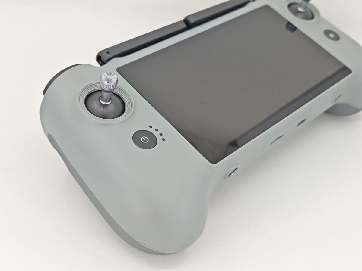 Potensic ATOM 2 Screen Remote Controller review - a nice control option ...