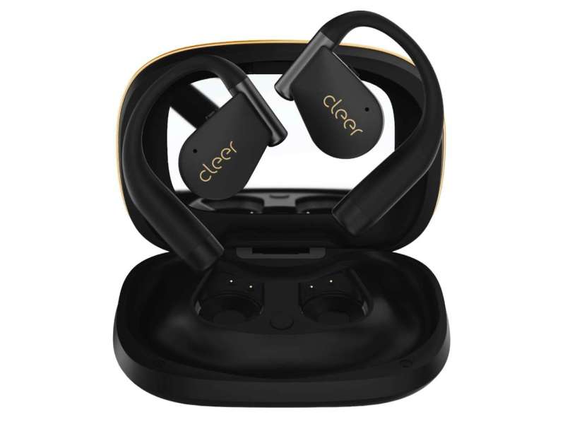 Cleer Put a Touchscreen on an Earbud Case and It Works - The Gadgeteer
