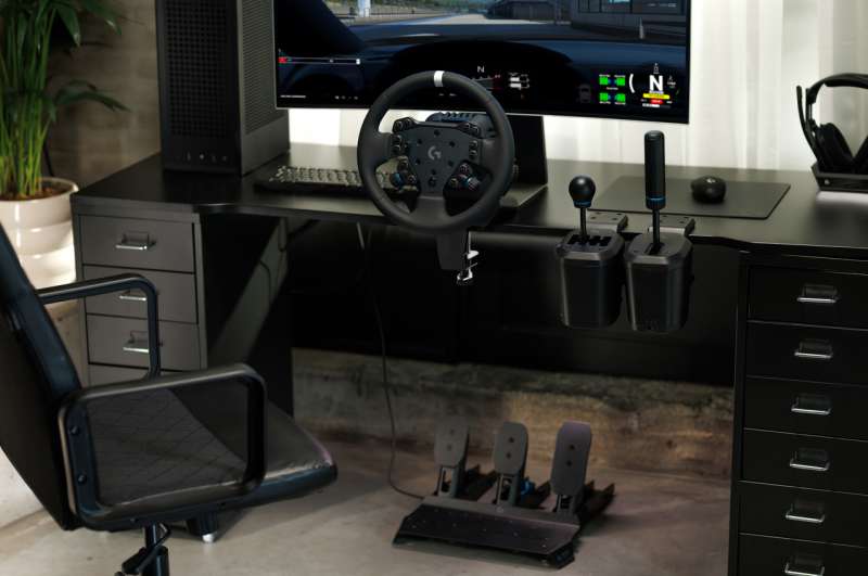 This $160 sim racing shifter fixes everything wrong with Logitech's old ...
